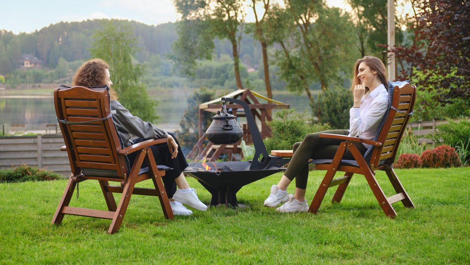 Designing Outdoor Living Spaces for Relaxation and Mindfulness